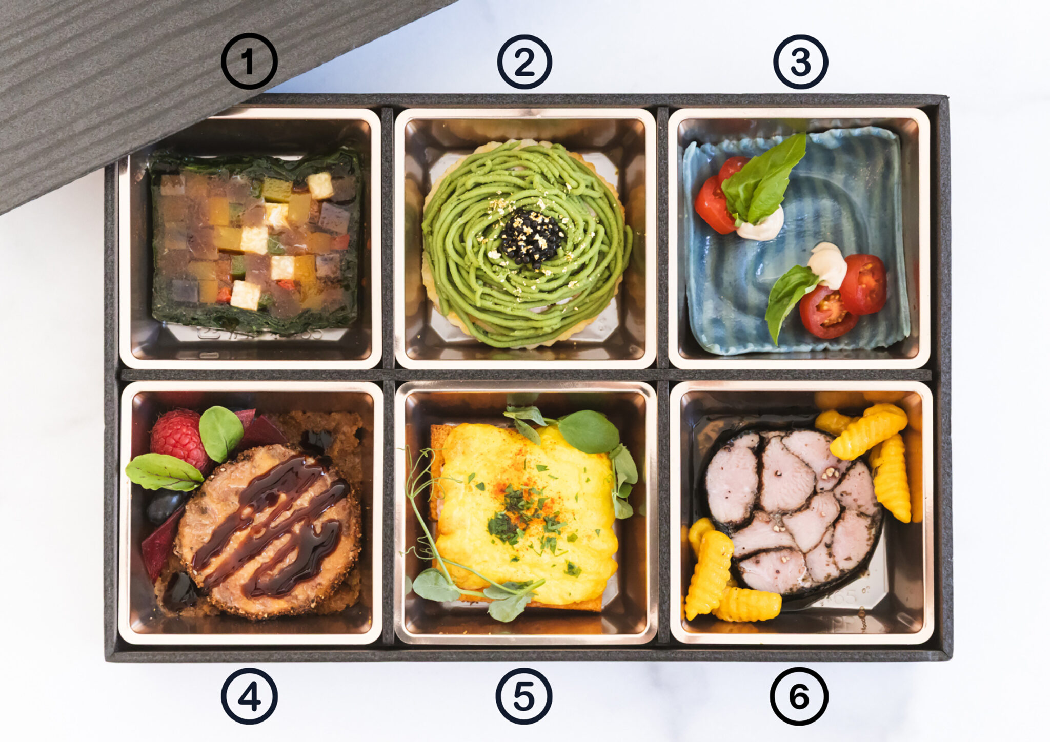 2026 NEW YEAR’S OSECHI BOX - DEAN & DELUCA HAWAII